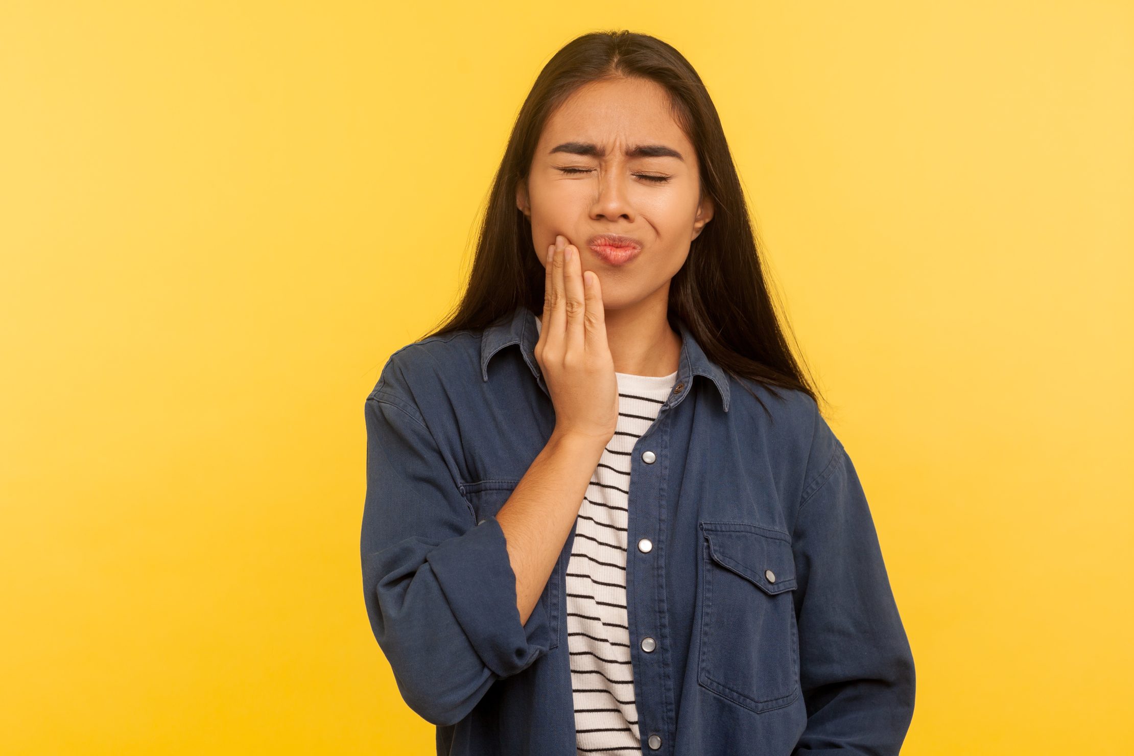 Cracked Teeth or Sensitivity? What to Do Next - Pine Creek Dental